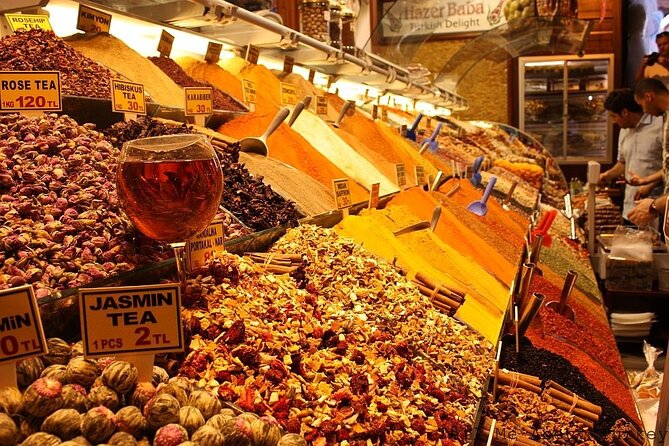 Small Group: Spice Bazaar&Cruising on Bosphorus - FAQ