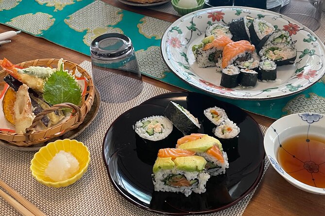 Small Group Sushi Roll and Tempura Cooking Class in Nakano - Location and Reviews