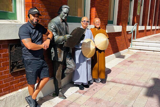 Small Group Tampa Sightseeing City Bus Tour - Who Should Consider This Tour?