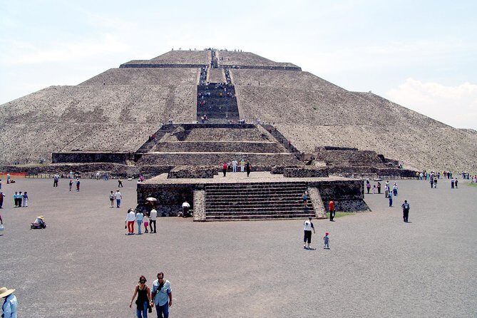 Small Group: Teotihuacan Pyramids and Shrine of Guadalupe with Lunch - Practical Tips for the Tour