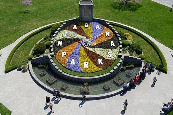 Small group Toronto Montreal Quebec and Niagara Falls 5 Day Tour - Starting Point: Toronto and the Gateway to Ontario