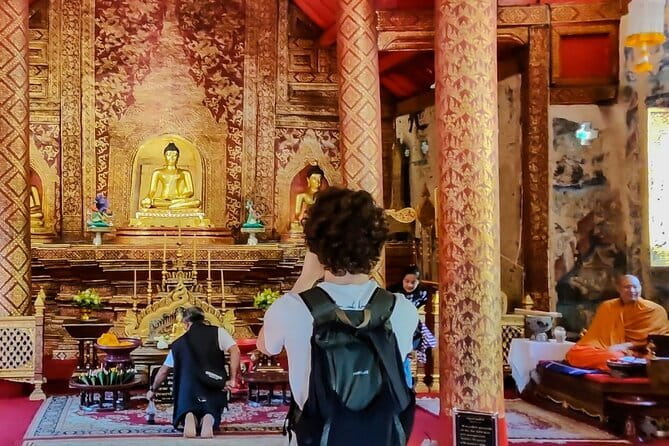 Small Group Tour Chiang Mai Old City Temples & Meet Local Monk - Key Points