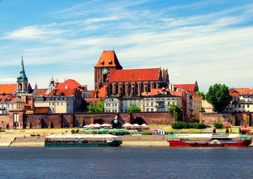 Small-Group Tour from Warsaw to Torun with Lunch - Key Points