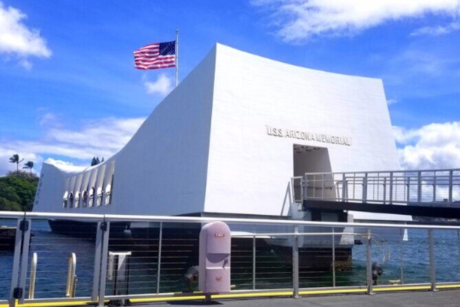 Small Group Tour in Pearl Harbor and Downtown Honolulu - Small Group Tour in Pearl Harbor and Downtown Honolulu: An Honest Review
