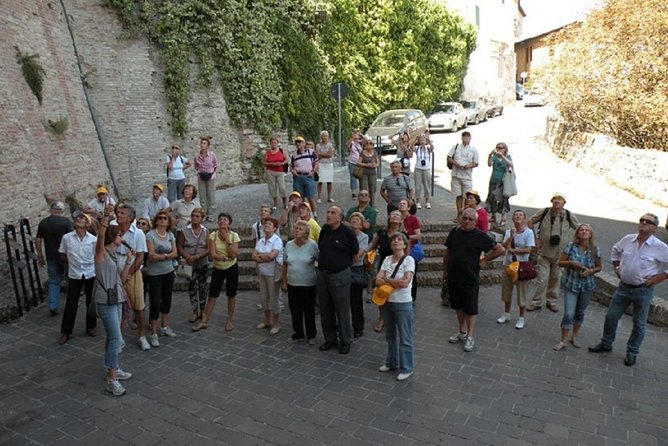 Small Group Tour of Assisi and St. Francis Basilica - Notable Guides and Their Insights