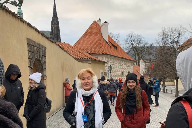 Small-Group Tour of Prague Castle With Visit to Interiors - Visitor Insights and Feedback