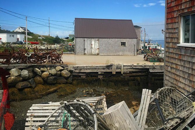 Small Group Tour - Peggy's Cove, Lunenburg, the Annapolis Valley - Wine Tasting & Relaxation at Lightfoot & Wolfville Vineyards