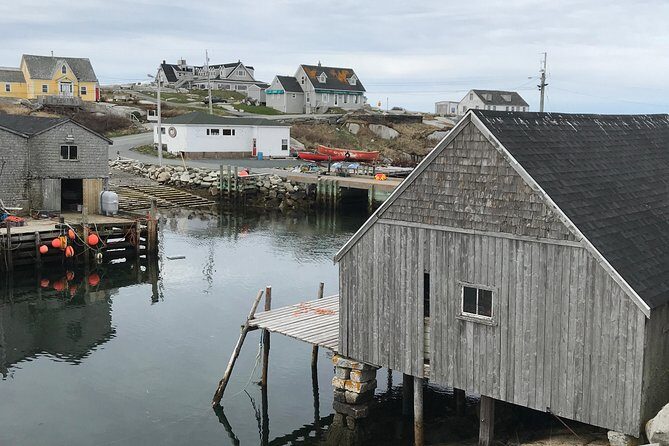 Small Group Tour - Peggy's Cove, Lunenburg, the Annapolis Valley - Transportation & Group Size