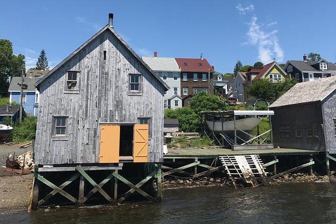 Small Group Tour - Peggy's Cove, Lunenburg, the Annapolis Valley - Duration & Value