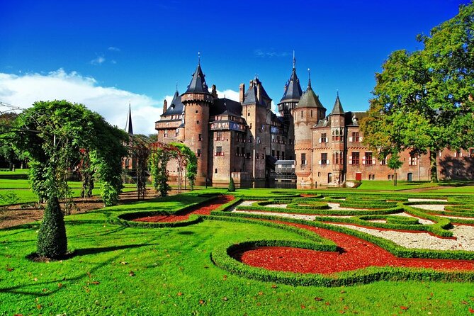 Small Group Tour to Castle De Haar Review - Meeting and Pickup