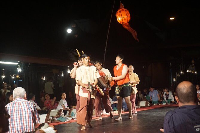 Small Group : Traditional Dinner with Performance and Local Fresh Market Tour - An Introduction to the Experience