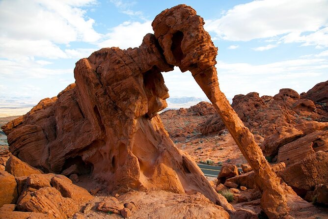 Small Group Valley of Fire Half Day Hiking Tour From Las Vegas - Safety and Accessibility