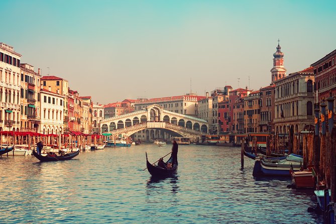 Small Group Venice Grand Canal Panoramic Tour - FAQs