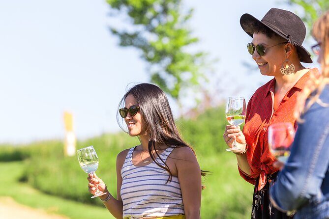 Small-Group Vineyard and Orchard Tour with Wine Tasting in Muscoda - Key Points