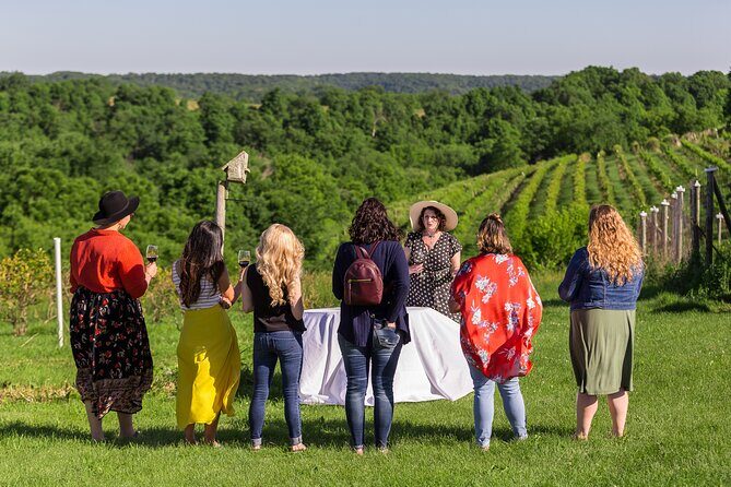 Small-Group Vineyard and Orchard Tour with Wine Tasting in Muscoda - FAQ