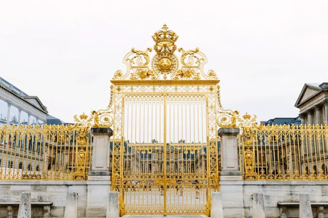Small Group VIP Versailles Bike Tour From Paris With Kings Apartments Access - Inclusions and Logistics