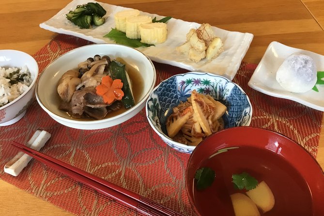 Small-Group Wagyu Beef and 7 Japanese Dishes Tokyo Cooking Class - Guest Reviews and Feedback