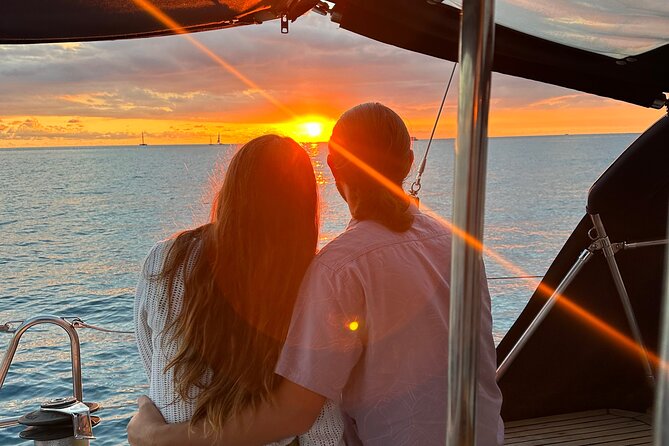 Small Group Waikiki Sunset Sailing Tour - Tour Highlights