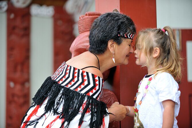Small Group Waitomo and Rotorua including Te Puia Tour - A Deep Dive into the Experience