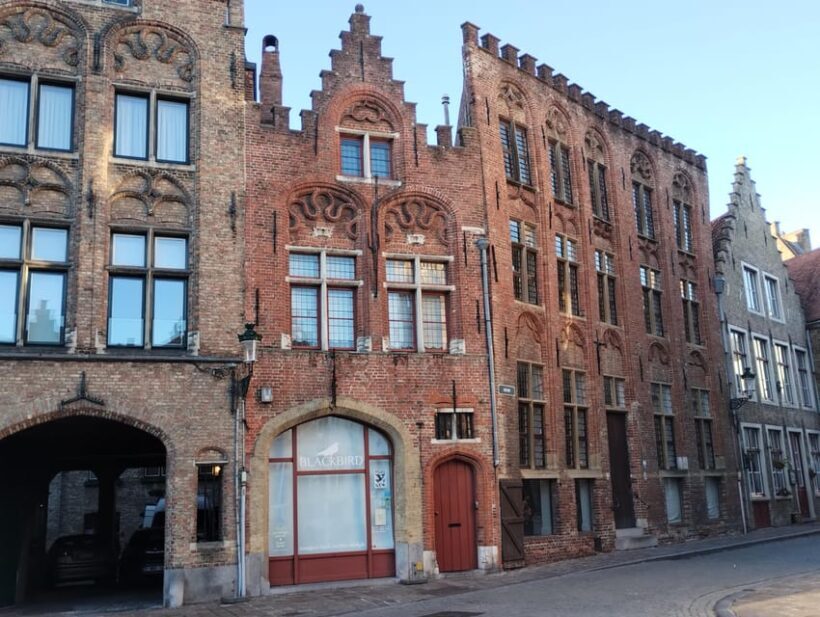 Small Group Walking Tour in Bruges - City and Beyond - Authentic Insights from Reviewers