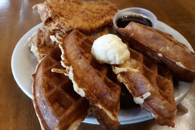 Small-Group Walking Tour in Greenville with Breakfast - The Sum Up