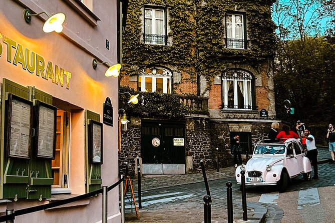Small Group Walking Tour in Montmartre With a Guide - Tour Details