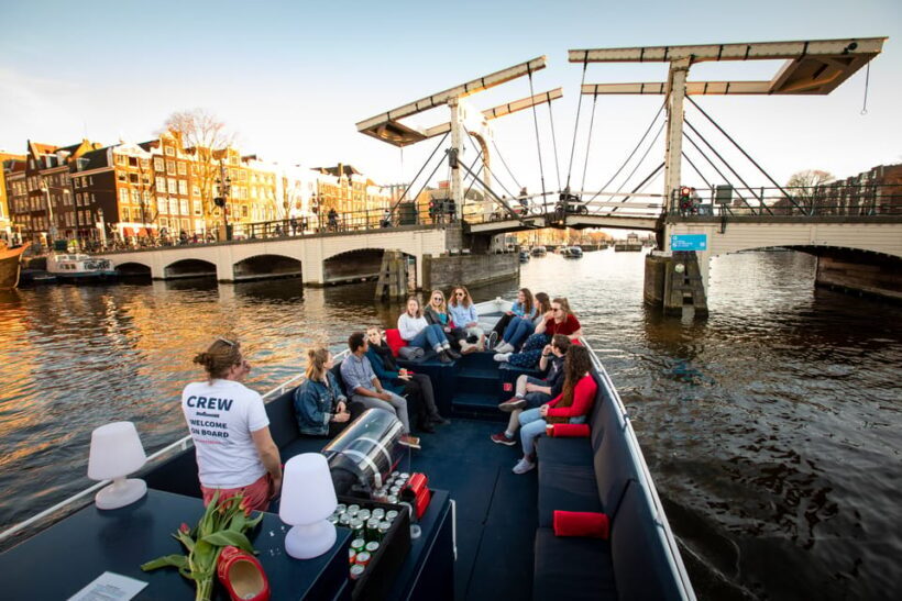 Small-Group Walking Tour with Amsterdam Canal Cruise - The Sum Up