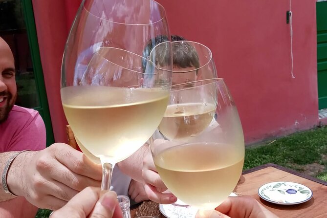 Small-Group Winery Tour With Lunch and Experiences - Booking Confirmation and Policies