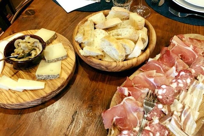 Small Intimate Group: San Gimignano - Two Wine Tours With Lunch - Tasting and Lunch Experience