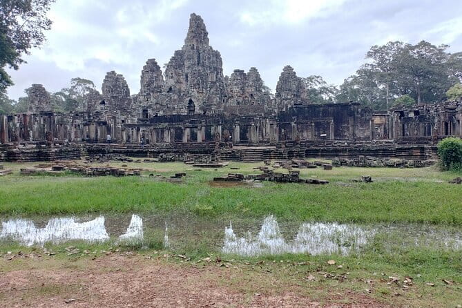 Small Tour and Big Tour By Car - Who Should Consider This Tour?