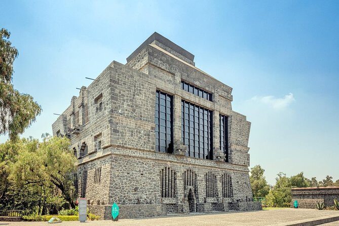 Small VIP Group: Frida Kahlo and Diego Rivera Legacy - What to Expect and Why It Matters