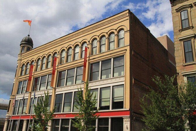 Smartphone-Guided Walking Tour of Downtown Louisville Sights & Stories - Introduction