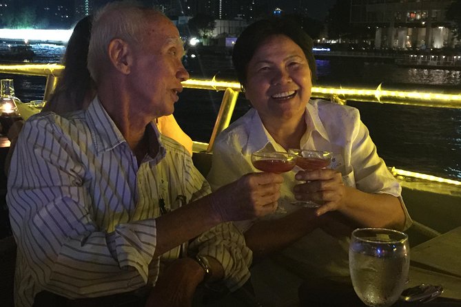 Smile Dinner Cruise Experience: Dining & Live Entertainment - The Value Proposition