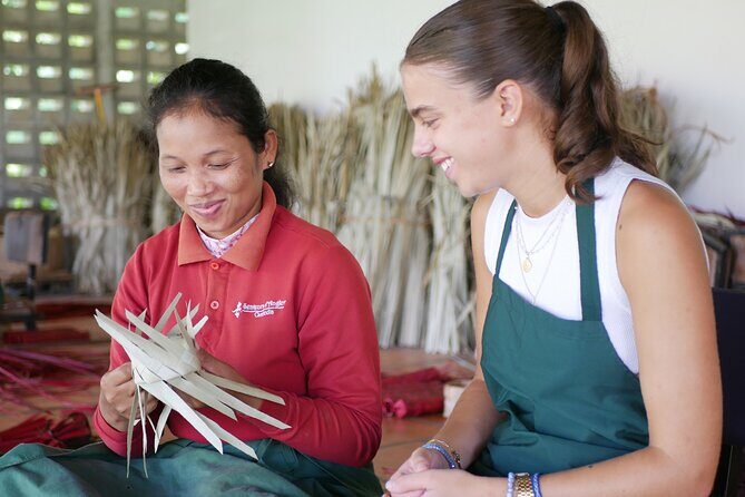 Smok weaving DIY activity from sugar palm leaf - Key Points