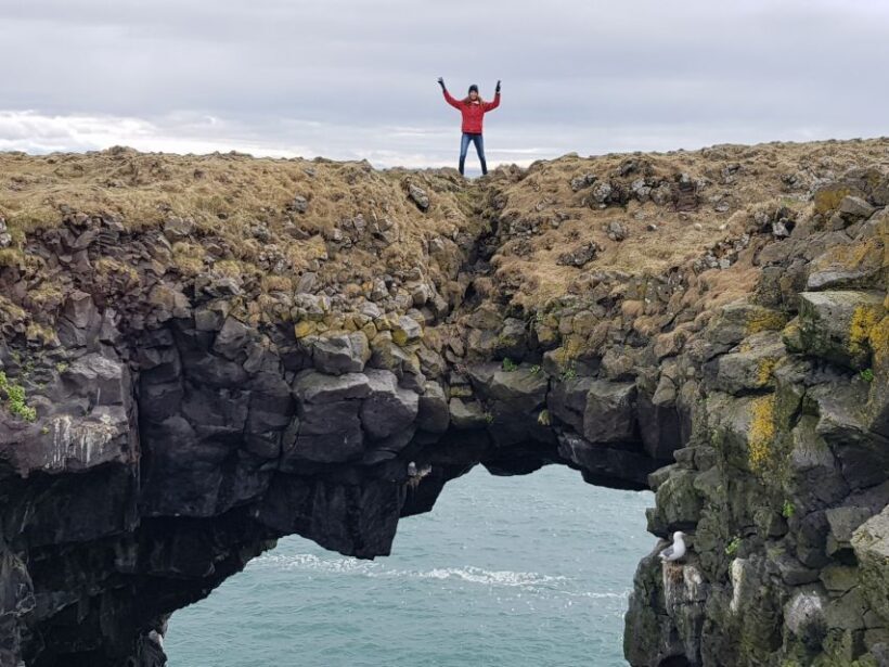 Snæfellsnes: Small-Group Hidden Treasures of The West Tour - Djúpalónssandur Black Sand Beach