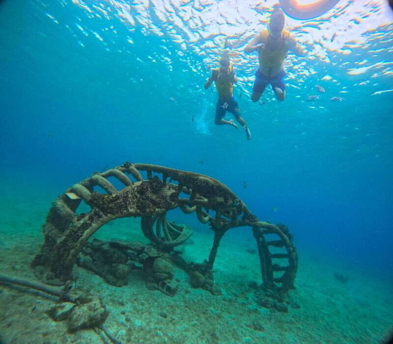 Snorkel along the coast with Chivis Del Mar. - FAQ