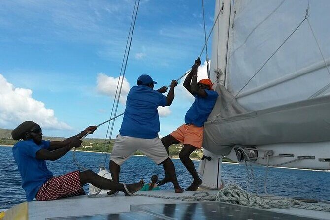 Snorkel Lunch & Lounge: Bluewater or Snorkel and Lunch: Leeward - Leisure and Final Sailing