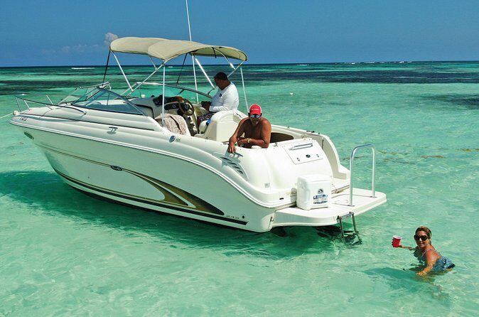 Snorkel & Sandbar on Private Searay Yacht 25ft in Cap Cana Marina ,Punta Cana - FAQ