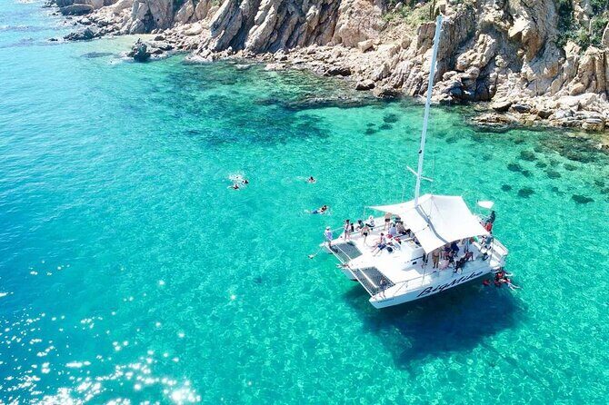 Snorkel Tour in private Trimarán in Los Cabos - Starting Point and Private Setting