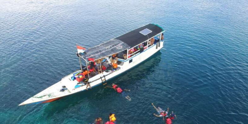 Snorkelling & islandhopping tour Karimunjawa (private tour) - Exploring the Karimunjawa Snorkelling & Island-Hopping Tour