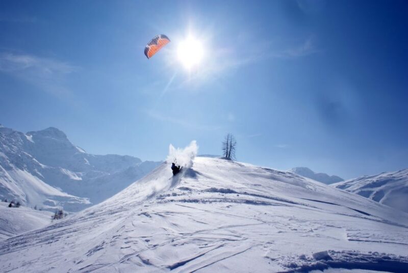 Snowkiting School on the Simplon Pass - Discovering the Thrills of Snowkiting