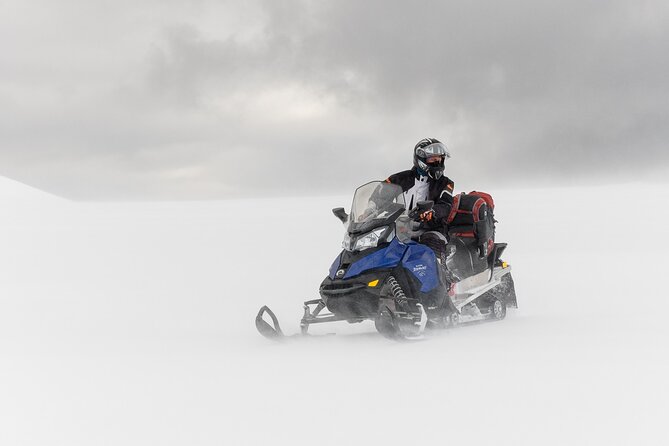Snowmobile Tour on Vatnajökull - Capturing Memories Through Photography