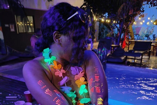 Social PubCrawl Playa del Carmen - The Roof Bar and Optional Tech Spot