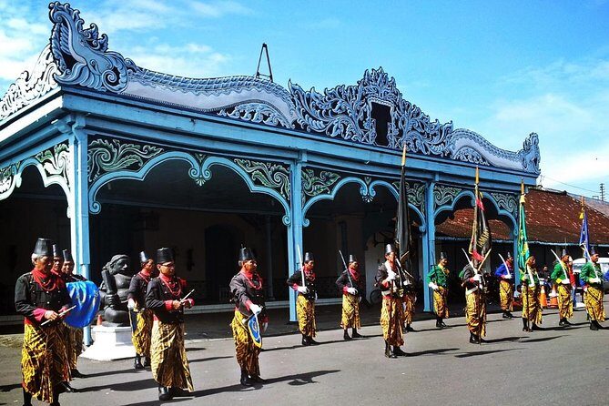 Solo Palace Tour with Sukuh and Ceto Temple from Yogyakarta - FAQ