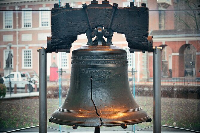 Solve the Case: Self-Guided Mystery Puzzle Walk in Philadelphia - Independence Hall
