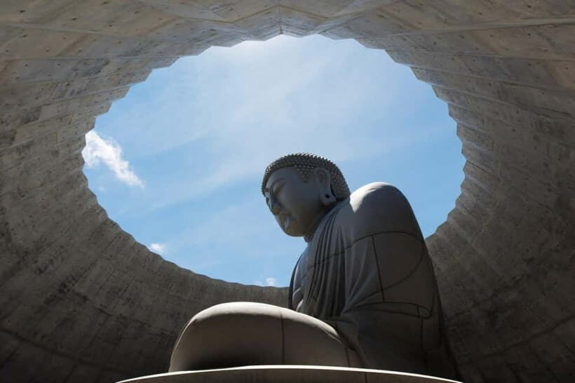 Sopporo: Hokkaido Shrine and Atama Daibutsu Full-Day Tour - Key Points