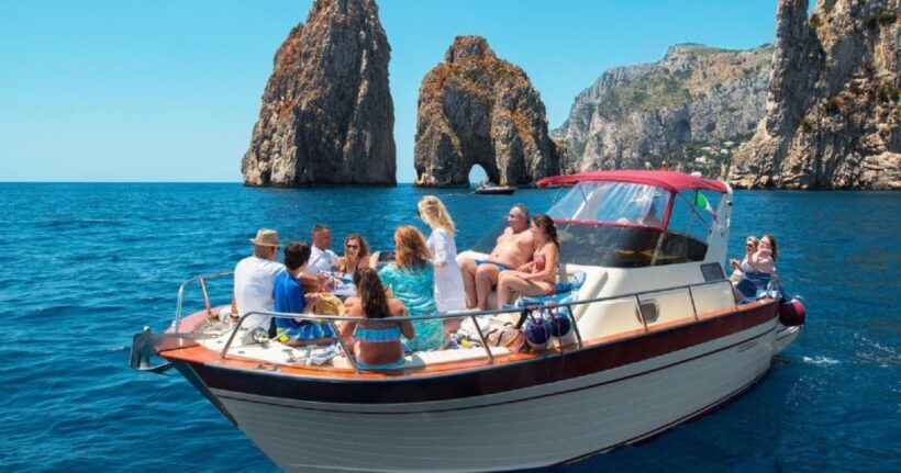 Sorrento: Capri and Blue Grotto Boat Cruise with Drinks - Key Points