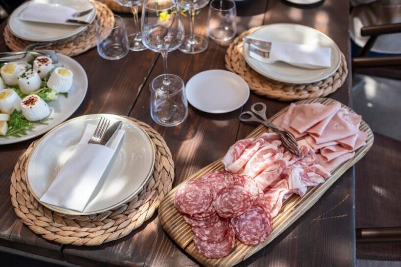 Sorrento: Full Wine Tasting Experience in a Historic Winery - Key Points