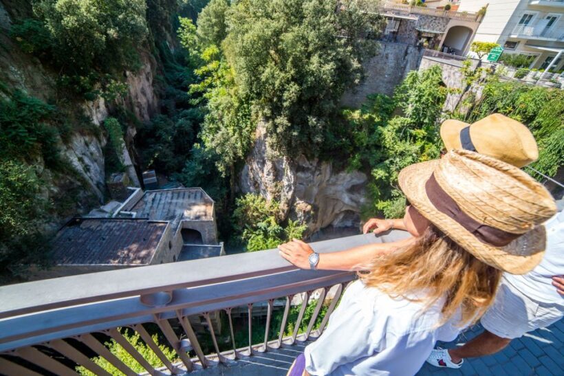 Sorrento: Guided Walking Tour & Street Food Experience - The Essence of the Tour