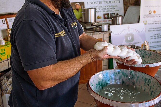 Sorrento Lemons Grove and Farm Tour Tasting With Pizza Class - Savoring the Delights of Sorrentos Fresh Cheeses